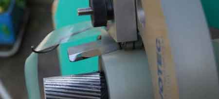 Peeling & Stripping Tool for HV High Voltage Cables - Hivotec CP90 ...