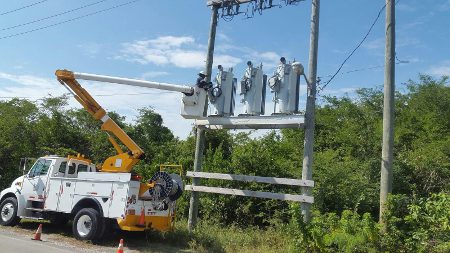 Installing Bank Of Medium Voltage Westinghouse Regulators To Overhead Line